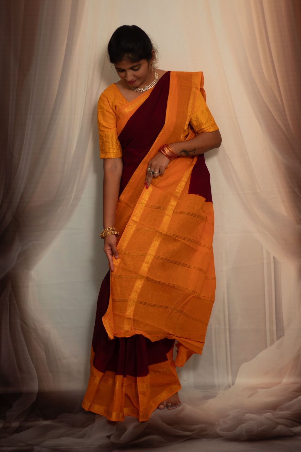 Madurai Sungudi Cotton - Adayar Plain Medium Ruthratcham Zari Border ...