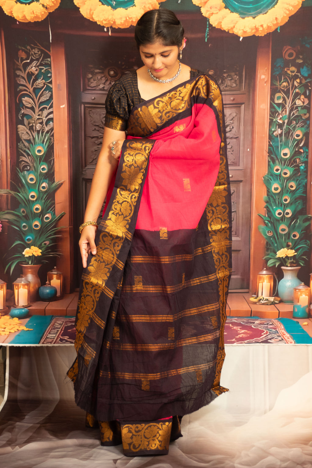 Madurai Sungudi Cotton Saree - Poonam Putta with Medium Zari Border ...