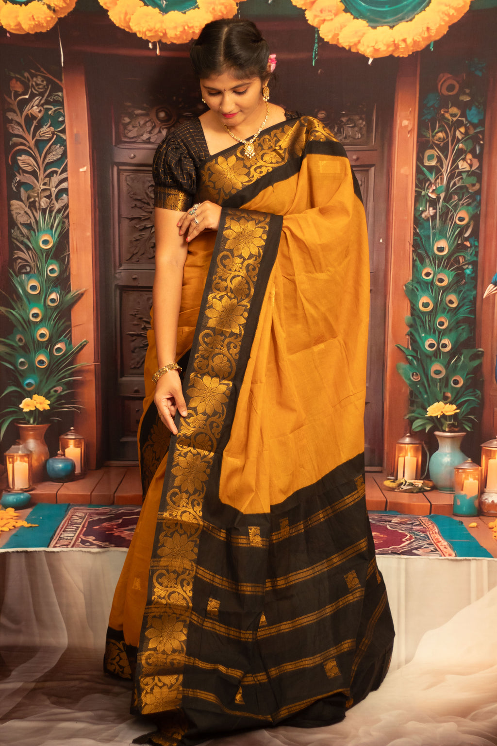 Madurai Sungudi Cotton Saree - Poonam Putta with Medium Zari Border ...